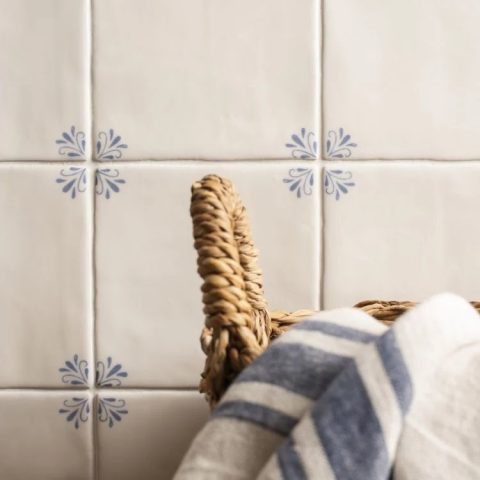 Delft tiles (Hand-Painted & Delft-Style) | Samples, Advice & UK Delivery